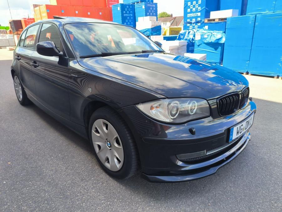Black BMW 116 2009 in Taurage, with an engine capacity of 2.00 L and mileage of 183 thousand km for 1900 €, photo 5 on AUTOMOTO.COM.LV