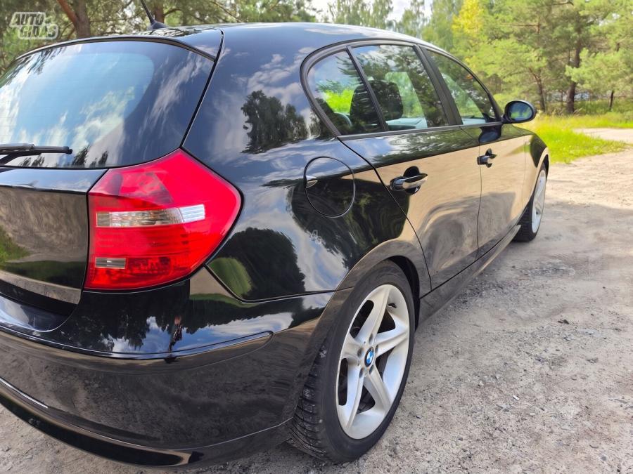 Black BMW 116 2009 in Radviliskis, with an engine capacity of 2.00 L and mileage of 172 thousand km for 3500 €, photo 13 on AUTOMOTO.COM.LV
