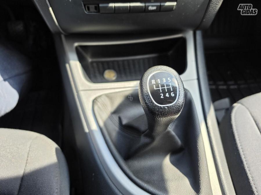 Black BMW 116 2009 in Radviliskis, with an engine capacity of 2.00 L and mileage of 172 thousand km for 3500 €, photo 30 on AUTOMOTO.COM.LV