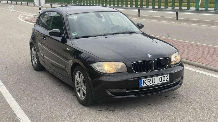 Melns BMW 116 2009 Ukmergė, ar dzinēja tilpumu 2.00 L un nobraukumu 205 tūkst. km par 1999 €, foto 1 vietnē AUTOMOTO.COM.LV