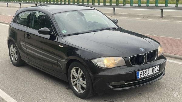 Melns BMW 116 2009 Ukmergė, ar dzinēja tilpumu 2.00 L un nobraukumu 205 tūkst. km par 1999 €, foto 3 vietnē AUTOMOTO.COM.LV