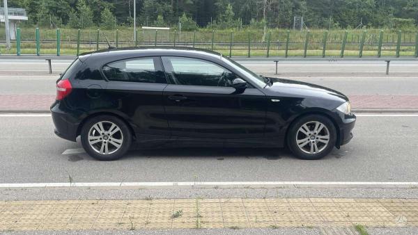 Melns BMW 116 2009 Ukmergė, ar dzinēja tilpumu 2.00 L un nobraukumu 205 tūkst. km par 1999 €, foto 6 vietnē AUTOMOTO.COM.LV