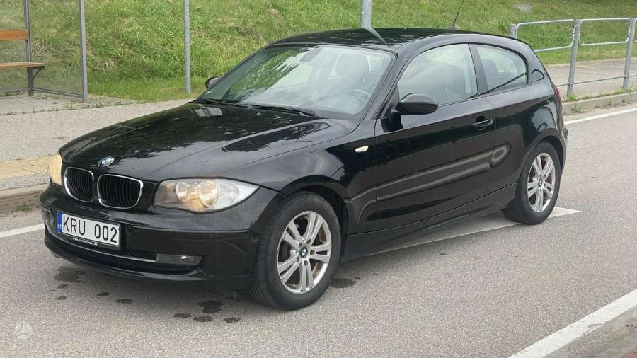 Melns BMW 116 2009 Ukmergė, ar dzinēja tilpumu 2.00 L un nobraukumu 205 tūkst. km par 1999 €, foto 10 vietnē AUTOMOTO.COM.LV