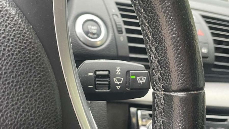 Melns BMW 116 2009 Ukmergė, ar dzinēja tilpumu 2.00 L un nobraukumu 205 tūkst. km par 1999 €, foto 20 vietnē AUTOMOTO.COM.LV