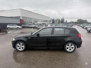Melns BMW 116 2009 Marijampole, ar dzinēja tilpumu 2.00 L un nobraukumu 270 tūkst. km par 2400 €, foto 4 vietnē AUTOMOTO.COM.LV