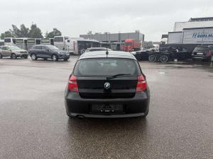 Melns BMW 116 2009 Marijampole, ar dzinēja tilpumu 2.00 L un nobraukumu 270 tūkst. km par 2400 €, foto 9 vietnē AUTOMOTO.COM.LV