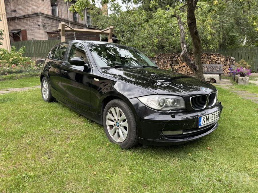 Black BMW 116 2009 in Valmiera, with an engine capacity of 2.00 L and mileage of 0 thousand km for 2300 €, photo 1 on AUTOMOTO.COM.LV