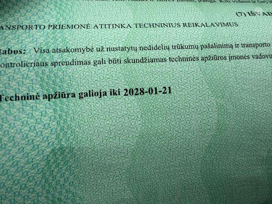 Черный БМВ 116 2009 в Вильнюс, объемом двигателя 2.00 л и пробегом 207 тыс. км за 2450 €, фото 10 на AUTOMOTO.COM.LV