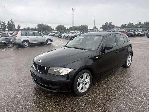 BMW 116 2009 Marijampole vietnē Melns BMW 116 2009 Marijampole, ar dzinēja tilpumu 2.00 L un nobraukumu 270 tūkst. km par 2300 €, foto 1 vietnē AUTOMOTO.COM.LV