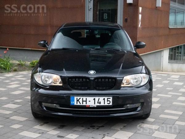 Black BMW 116 2009 in Riga, with an engine capacity of 2.00 L and mileage of 180 thousand km for 4500 €, photo 3 on AUTOMOTO.COM.LV