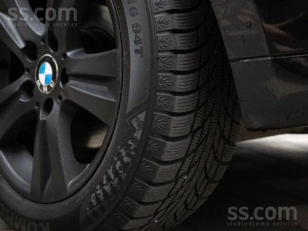 Black BMW 116 2009 in Riga, with an engine capacity of 2.00 L and mileage of 180 thousand km for 4500 €, photo 10 on AUTOMOTO.COM.LV