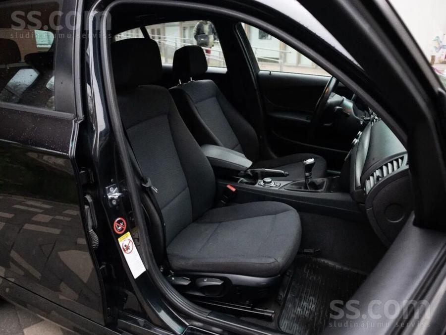 Melns BMW 116 2009 Rīga, ar dzinēja tilpumu 2.00 L un nobraukumu 180 tūkst. km par 4500 €, foto 12 vietnē AUTOMOTO.COM.LV