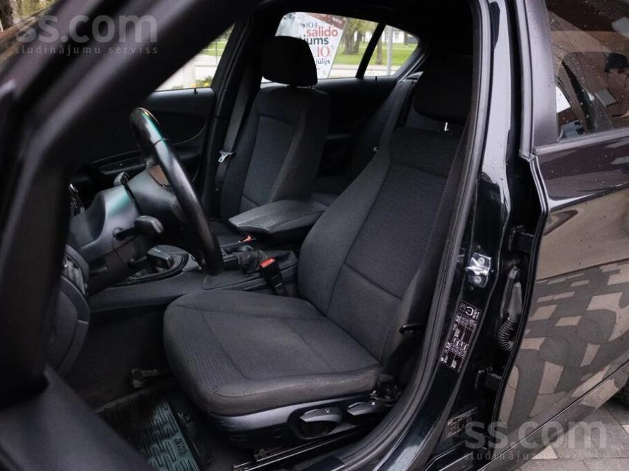 Melns BMW 116 2009 Rīga, ar dzinēja tilpumu 2.00 L un nobraukumu 180 tūkst. km par 4500 €, foto 13 vietnē AUTOMOTO.COM.LV