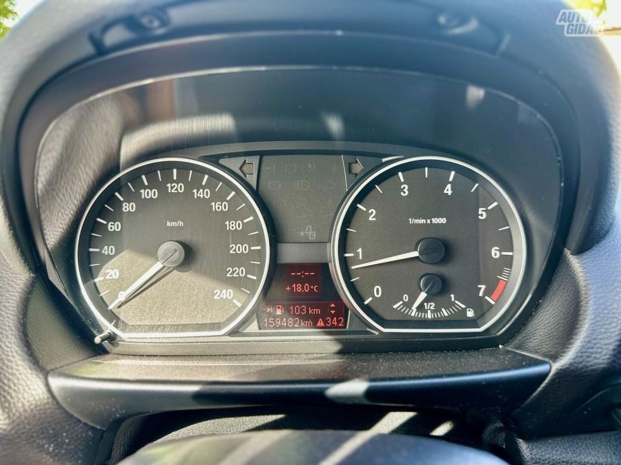 Melns BMW 116 2009 Kretinga, ar dzinēja tilpumu 1.60 L un nobraukumu 160 tūkst. km par 3350 €, foto 19 vietnē AUTOMOTO.COM.LV