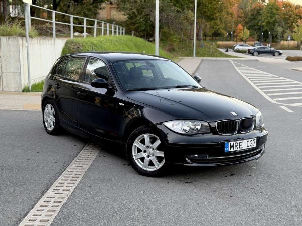 Black BMW 116 2009 in Vilnius, with an engine capacity of 0.00 L and mileage of 180 thousand km for 1900 €, photo 1 on AUTOMOTO.COM.LV