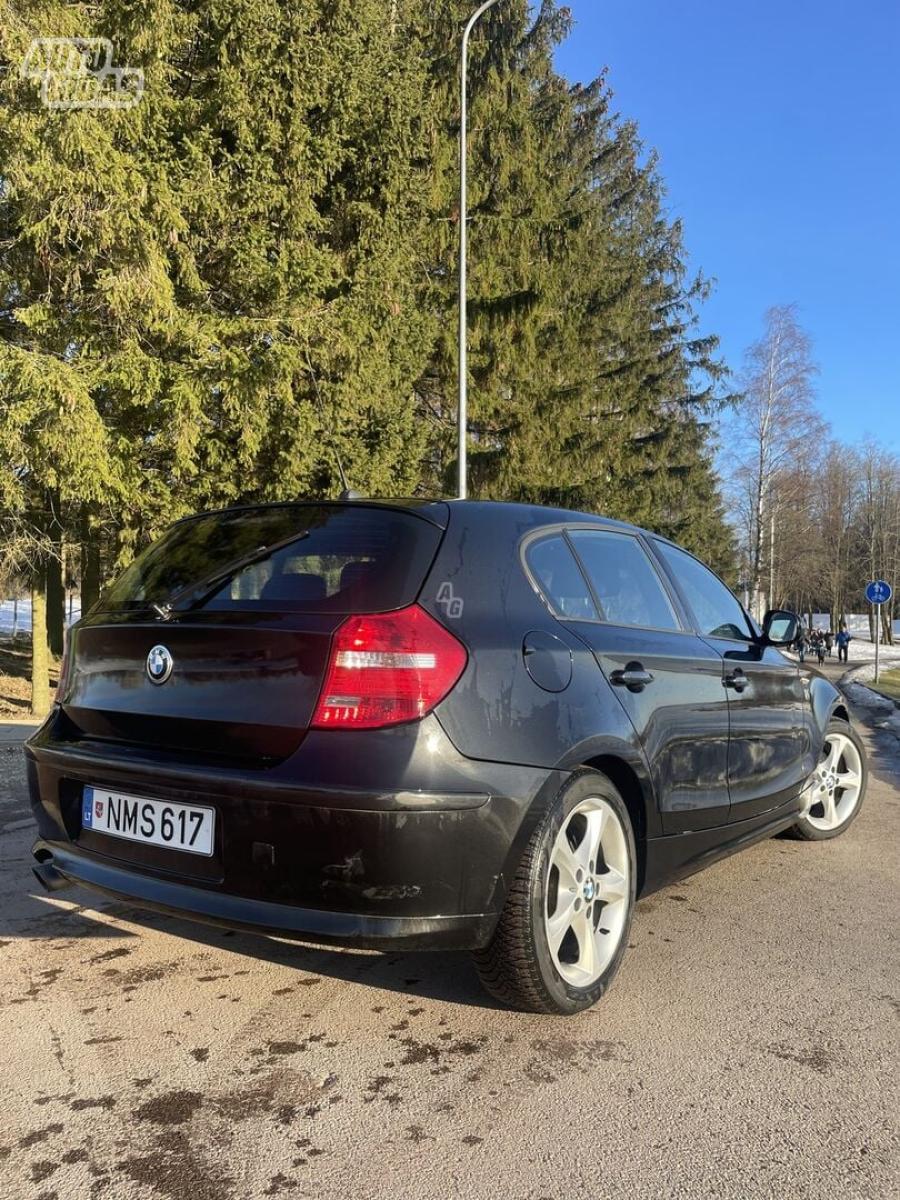 Melns BMW 116 2010 Kauņa, ar dzinēja tilpumu 2.00 L un nobraukumu 347 tūkst. km par 2999 €, foto 5 vietnē AUTOMOTO.COM.LV