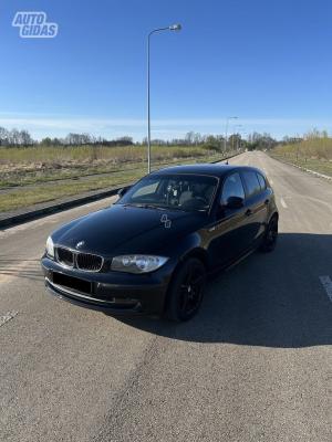 Melns BMW 116 2010 Viļņa, ar dzinēja tilpumu 2.00 L un nobraukumu 320 tūkst. km par 3350 €, foto 6 vietnē AUTOMOTO.COM.LV