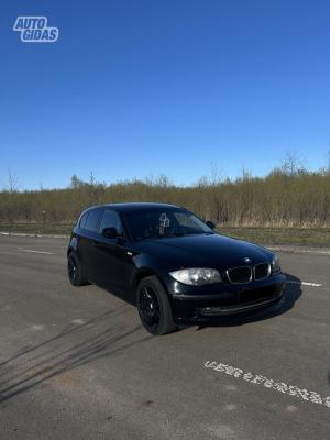 Melns BMW 116 2010 Viļņa, ar dzinēja tilpumu 2.00 L un nobraukumu 320 tūkst. km par 3350 €, foto 7 vietnē AUTOMOTO.COM.LV