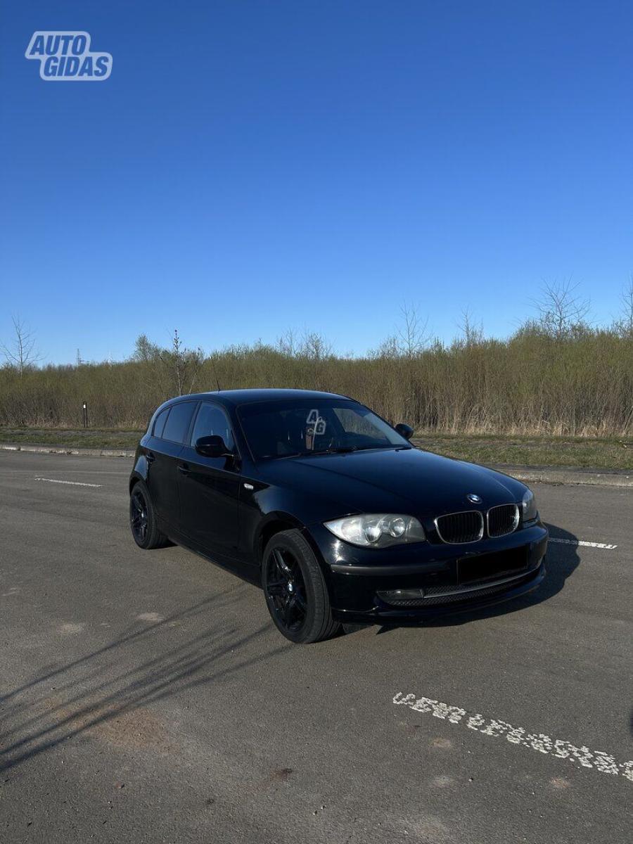 Melns BMW 116 2010 Viļņa, ar dzinēja tilpumu 2.00 L un nobraukumu 320 tūkst. km par 3350 €, foto 7 vietnē AUTOMOTO.COM.LV