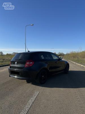 Черный БМВ 116 2010 в Вильнюс, объемом двигателя 2.00 л и пробегом 320 тыс. км за 3250 €, фото 4 на AUTOMOTO.COM.LV