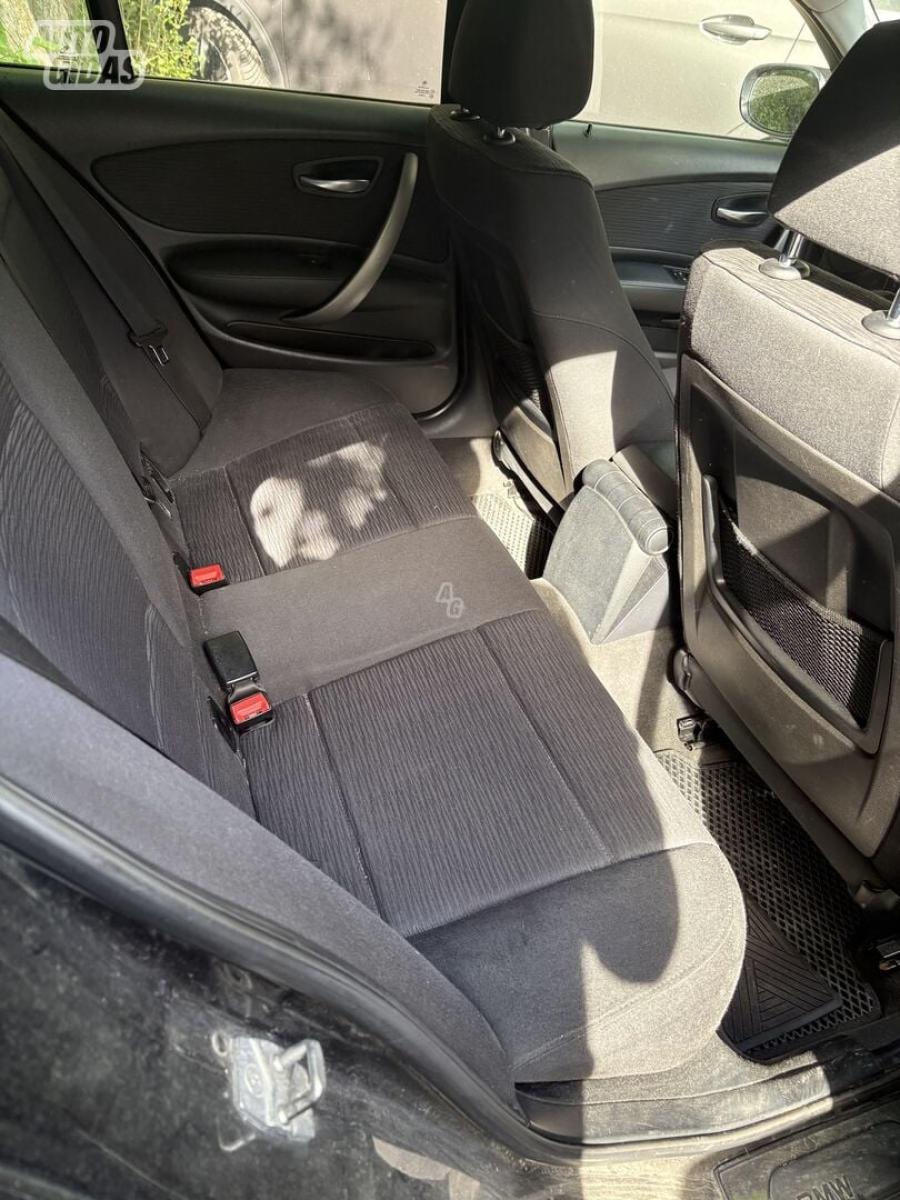 Melns BMW 116 2010 Viļņa, ar dzinēja tilpumu 2.00 L un nobraukumu 235 tūkst. km par 4250 €, foto 6 vietnē AUTOMOTO.COM.LV