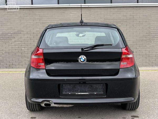 Black BMW 116 2010 in Kedainiai, with an engine capacity of 2.00 L and mileage of 218 thousand km for 3850 €, photo 10 on AUTOMOTO.COM.LV