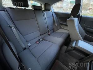 Черный БМВ 116 2010 в Рига, объемом двигателя 2.00 л и пробегом 276 тыс. км за 2590 €, фото 9 на AUTOMOTO.COM.LV