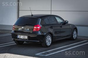 Black BMW 116 2010 in Riga, with an engine capacity of 2.00 L and mileage of 0 thousand km for 3500 €, photo 5 on AUTOMOTO.COM.LV