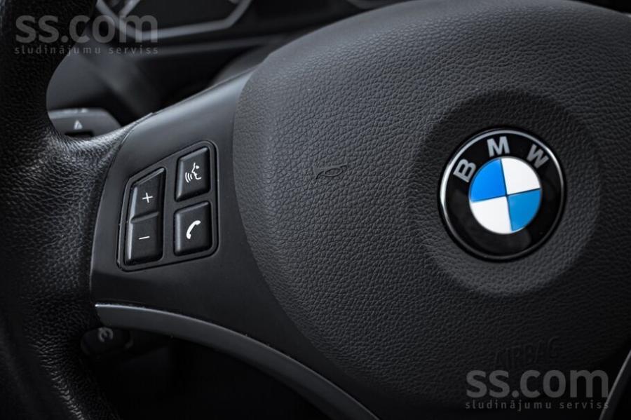 Black BMW 116 2010 in Riga, with an engine capacity of 2.00 L and mileage of 0 thousand km for 3500 €, photo 18 on AUTOMOTO.COM.LV