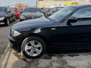 Black BMW 116 2010 in Daugavpils, with an engine capacity of 2.00 L and mileage of 0 thousand km for 4690 €, photo 8 on AUTOMOTO.COM.LV