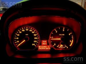 Black BMW 116 2010 in Daugavpils, with an engine capacity of 2.00 L and mileage of 0 thousand km for 4690 €, photo 20 on AUTOMOTO.COM.LV