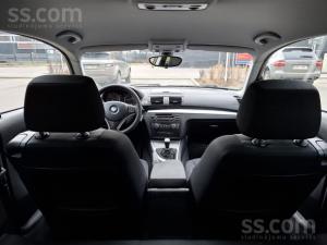 Black BMW 116 2010 in Riga, with an engine capacity of 2.00 L and mileage of 271 thousand km for 3500 €, photo 12 on AUTOMOTO.COM.LV