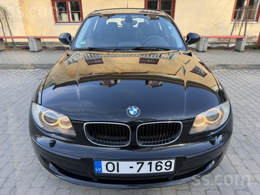 Melns BMW 116 2010 Rīga, ar dzinēja tilpumu 2.00 L un nobraukumu 281 tūkst. km par 4200 €, foto 3 vietnē AUTOMOTO.COM.LV