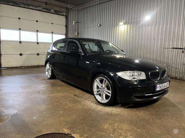 Black BMW 116 2010 in Kedainiai, with an engine capacity of 1.60 L and mileage of 277 thousand km for 2950 €, photo 2 on AUTOMOTO.COM.LV
