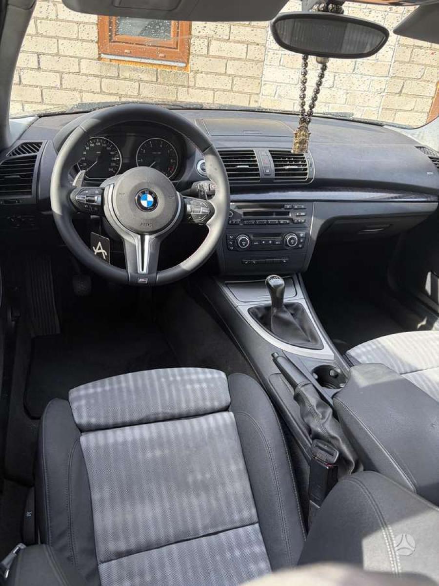 Melns BMW 116 2010 Kėdainiai, ar dzinēja tilpumu 1.60 L un nobraukumu 277 tūkst. km par 2950 €, foto 11 vietnē AUTOMOTO.COM.LV