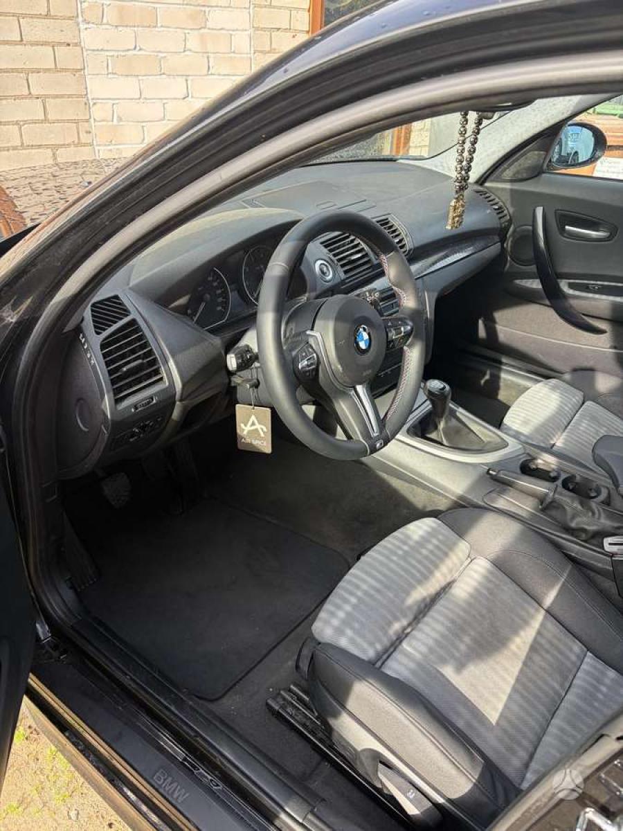 Melns BMW 116 2010 Kėdainiai, ar dzinēja tilpumu 1.60 L un nobraukumu 277 tūkst. km par 2950 €, foto 12 vietnē AUTOMOTO.COM.LV