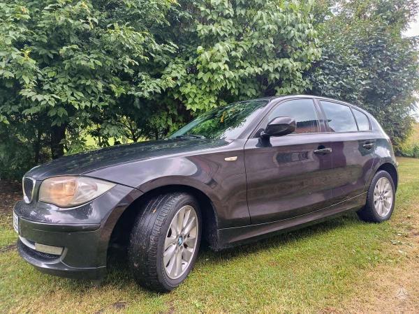 Black BMW 116 2010 in Radviliskis, with an engine capacity of 2.00 L and mileage of 297 thousand km for 3500 €, photo 5 on AUTOMOTO.COM.LV