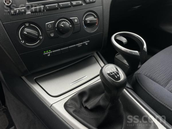 Melns BMW 116 2010 Rīga, ar dzinēja tilpumu 2.00 L un nobraukumu 276 tūkst. km par 2450 €, foto 9 vietnē AUTOMOTO.COM.LV