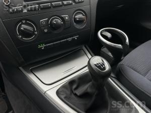 Melns BMW 116 2010 Rīga, ar dzinēja tilpumu 2.00 L un nobraukumu 276 tūkst. km par 2450 €, foto 10 vietnē AUTOMOTO.COM.LV