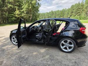Melns BMW 116 2010 Radviliškis, ar dzinēja tilpumu 2.00 L un nobraukumu 172 tūkst. km par 2550 €, foto 12 vietnē AUTOMOTO.COM.LV
