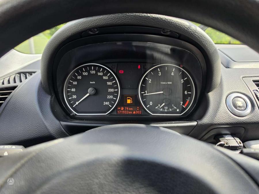 Melns BMW 116 2010 Radviliškis, ar dzinēja tilpumu 2.00 L un nobraukumu 172 tūkst. km par 2550 €, foto 14 vietnē AUTOMOTO.COM.LV