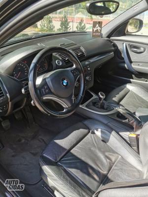 Melns BMW 116 2010 Kauņa, ar dzinēja tilpumu 2.00 L un nobraukumu 305 tūkst. km par 3900 €, foto 12 vietnē AUTOMOTO.COM.LV