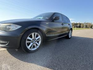 Melns BMW 116 2010 Kauņa, ar dzinēja tilpumu 2.00 L un nobraukumu 325 tūkst. km par 3200 €, foto 6 vietnē AUTOMOTO.COM.LV