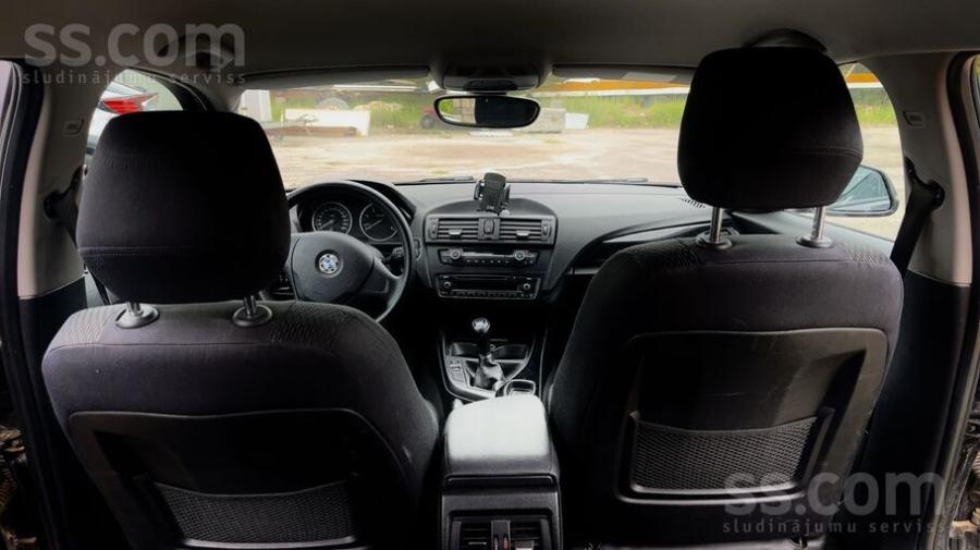 Melns BMW 116 2011 Ventspils, ar dzinēja tilpumu 1.90 L un nobraukumu 238 tūkst. km par 5300 €, foto 5 vietnē AUTOMOTO.COM.LV