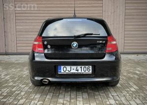 Black BMW 116 2011 in Jelgava, with an engine capacity of 2.00 L and mileage of 297 thousand km for 4150 €, photo 6 on AUTOMOTO.COM.LV