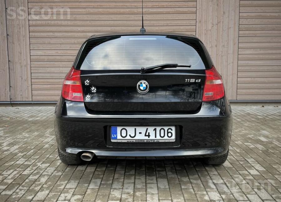 Black BMW 116 2011 in Jelgava, with an engine capacity of 2.00 L and mileage of 297 thousand km for 4150 €, photo 6 on AUTOMOTO.COM.LV