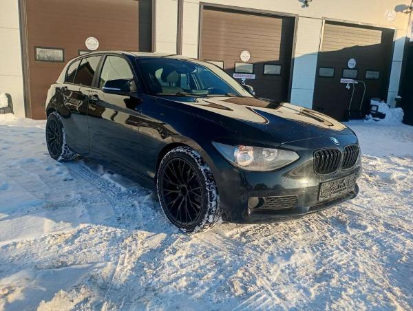 Melns BMW 116 2011 Utena, ar dzinēja tilpumu 2.00 L un nobraukumu 220 tūkst. km par 5199 €, foto 2 vietnē AUTOMOTO.COM.LV
