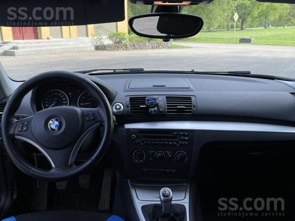 Melns BMW 116 2011 Ogre, ar dzinēja tilpumu 2.00 L un nobraukumu 235 tūkst. km par 2990 €, foto 9 vietnē AUTOMOTO.COM.LV