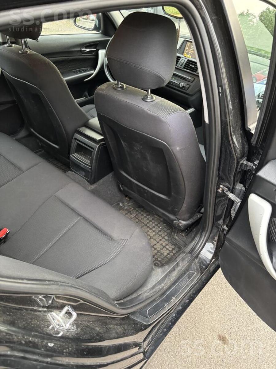 Melns BMW 116 2011 Rīga, ar dzinēja tilpumu 2.00 L un nobraukumu 327 tūkst. km par 5095 €, foto 10 vietnē AUTOMOTO.COM.LV