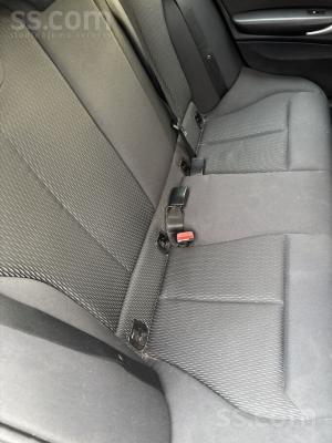 Melns BMW 116 2011 Rīga, ar dzinēja tilpumu 2.00 L un nobraukumu 327 tūkst. km par 5095 €, foto 12 vietnē AUTOMOTO.COM.LV